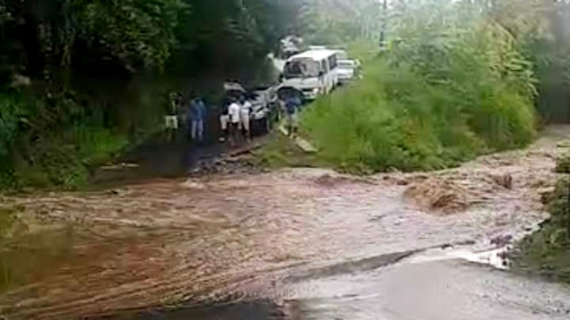 Overland and Noel Bridges set to be open on May 11 – One News SVG