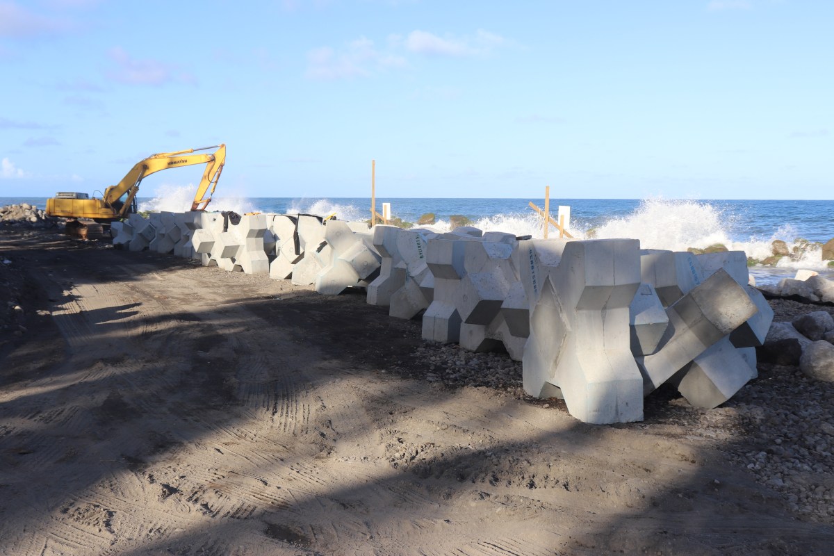 BRAGSA test beams used on Coastal Defence Project – One News SVG