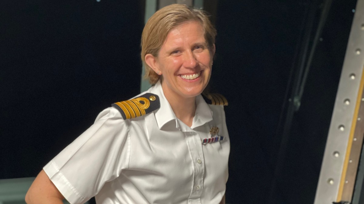 British Navy ship commanding officer says Vincentians “important to us ...