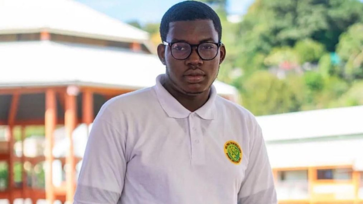 Information Technology teacher moves crowd with Garifuna poem – One ...