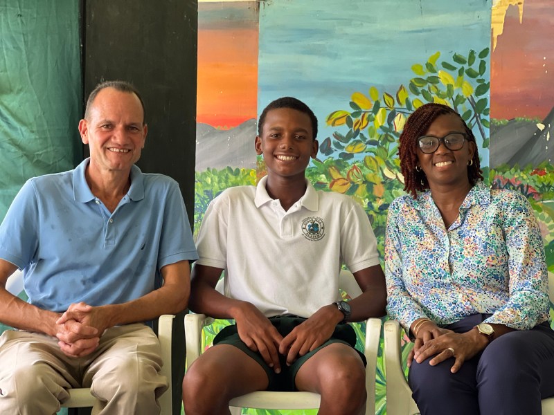 Ethan Kent of Sugar Mill Academy tops CPEA with 98.6 percent – One News SVG